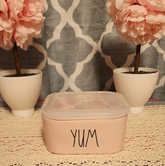 Rae Dunn | Kitchen | Rae Dunn Yum Container With Lid | Poshmark
